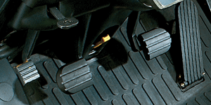 c25_parking_brake_clark_forklift - Gauthier Chariots Élévateurs ...