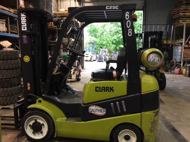 CLARK C25C #608 - Gauthier Chariots Élévateurs : Gauthier Chariots ...